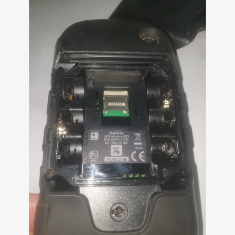 Garmin Montana 650t GPS in Very Good Condition with Preinstalled Maps